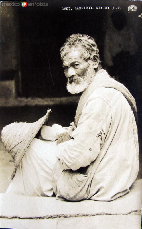 Un Labriego - Mexicanos del Ayer, Tipos y Costumbres (MX14165166801925)