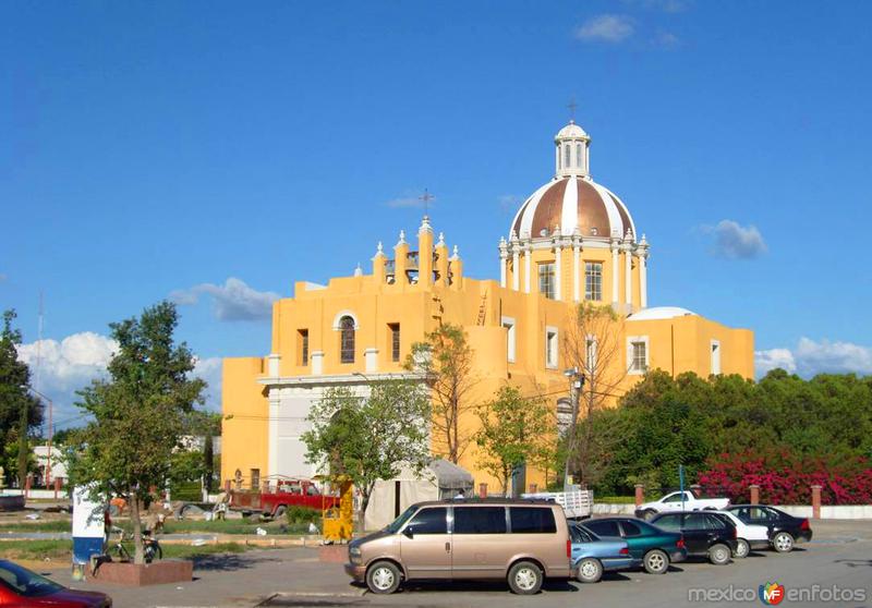 Iglesia del Sagrado Corazón - Montemorelos, Nuevo León (MX12182470126327)